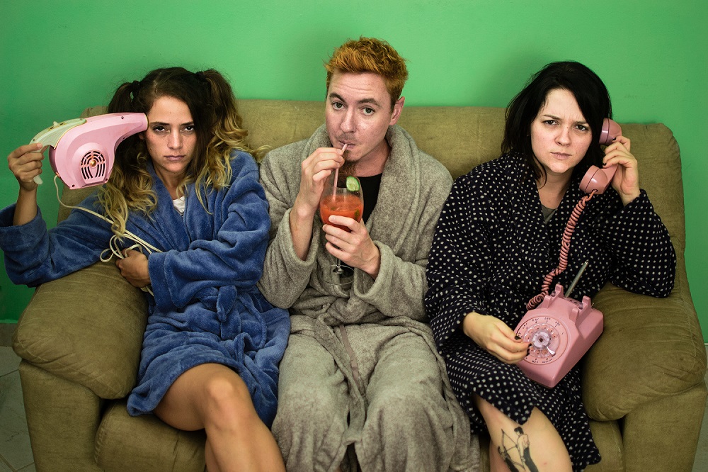 Menage lança EP “Esperança é a única que morre” na Bro Cave – Rifferama