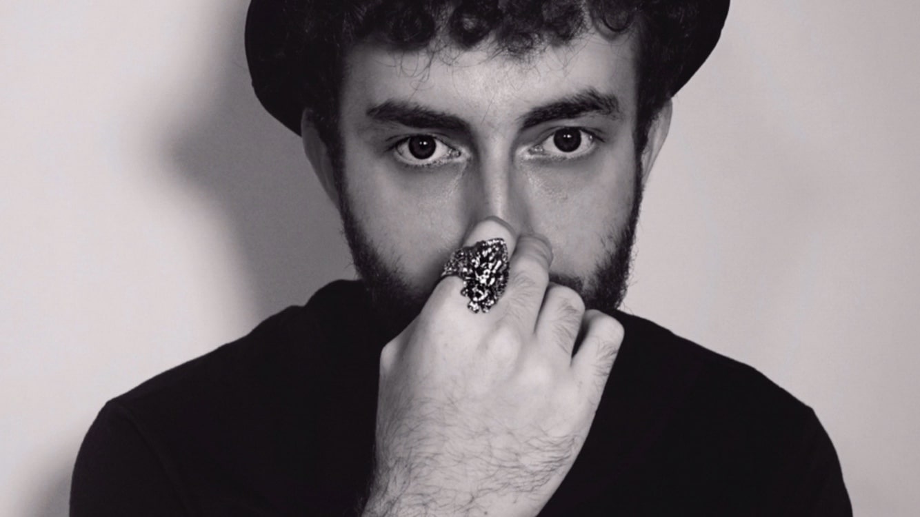 Assini encontra identidade musical no single “dancing alone” – Rifferama