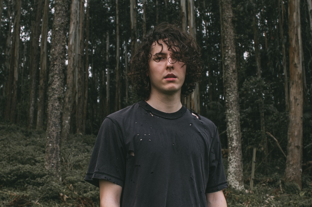 Lucas Math estreia com o pé direito com single “Second Date” – Rifferama