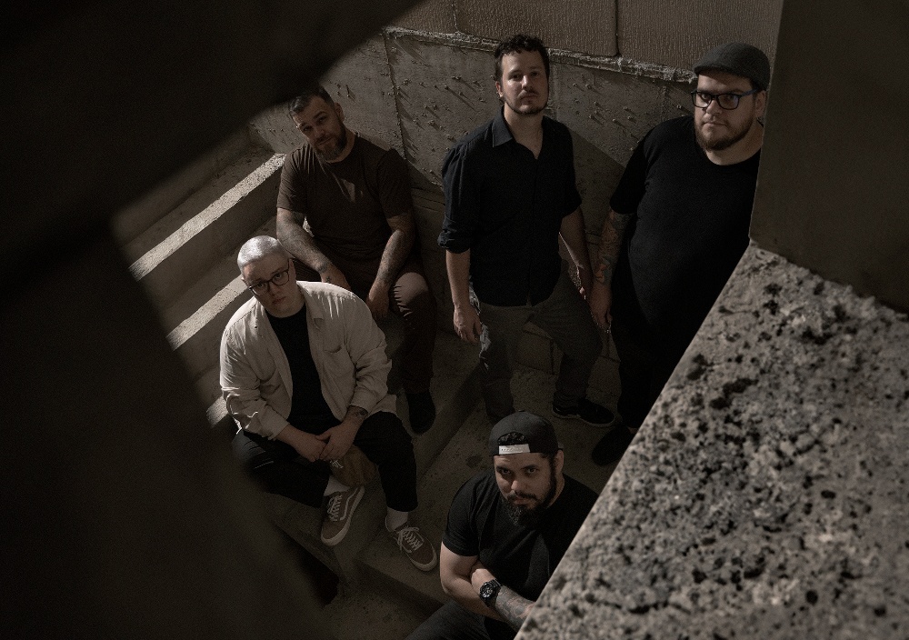 Vince apresenta nova formação em prévia de segundo álbum – Rifferama