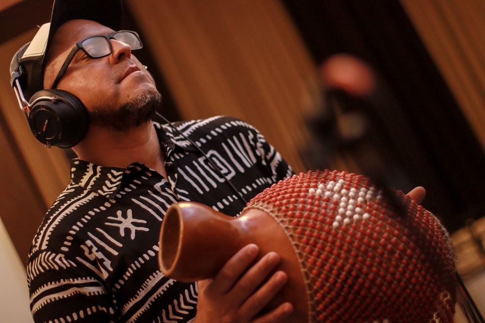Luciano Candemil retorna ao Sul com EP “Velas e incensos” – Rifferama